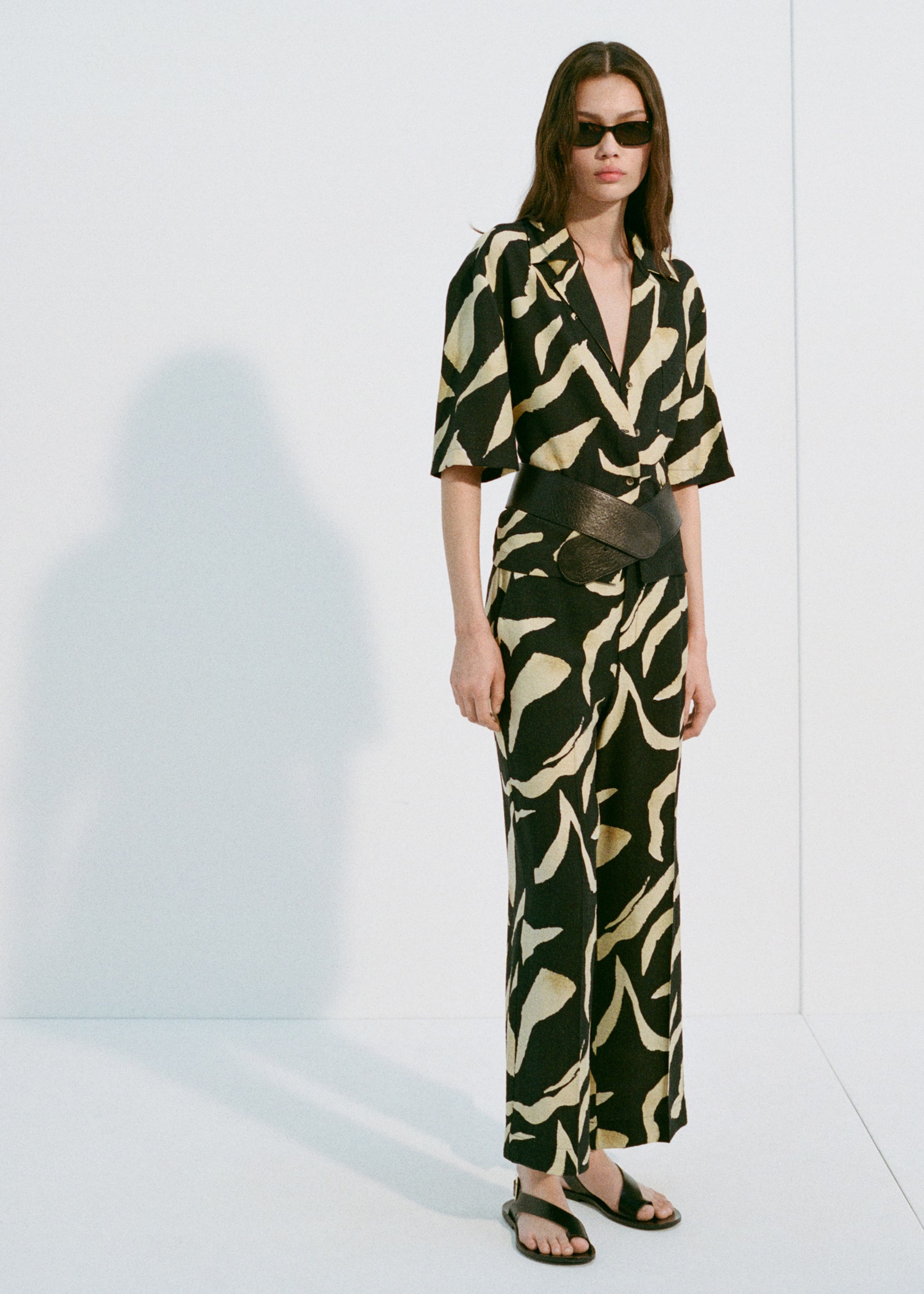 #SS25_17 -MANGO - マンゴ公式オンラインストア