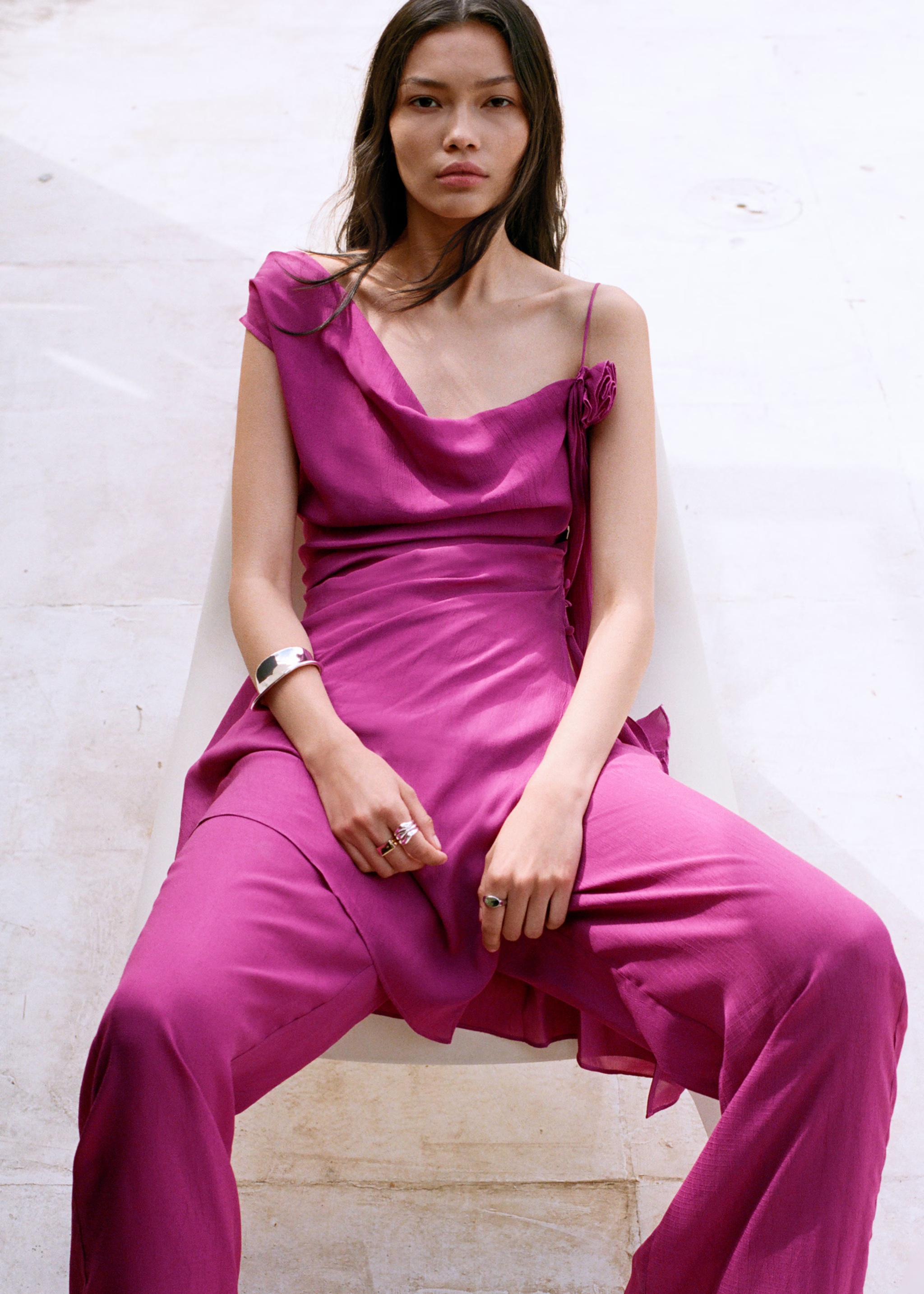 #SS25_21 -MANGO - マンゴ公式オンラインストア